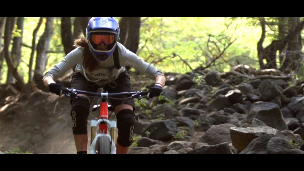 CHILE - NEVADOS DE CHILLAN. La Srta. Syd Schulz y Macky Franklin