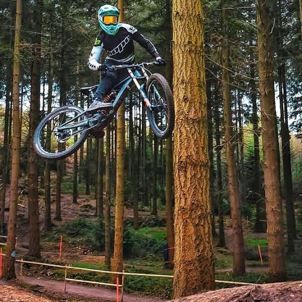 SOY CIEGO Y HAGO DESCENSO MTB - XAVIER HOPKINS